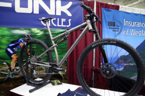 NAHBS 2015: Funk Cycles' 20 lb Titanium Full Suspension La Ruta 29er ...