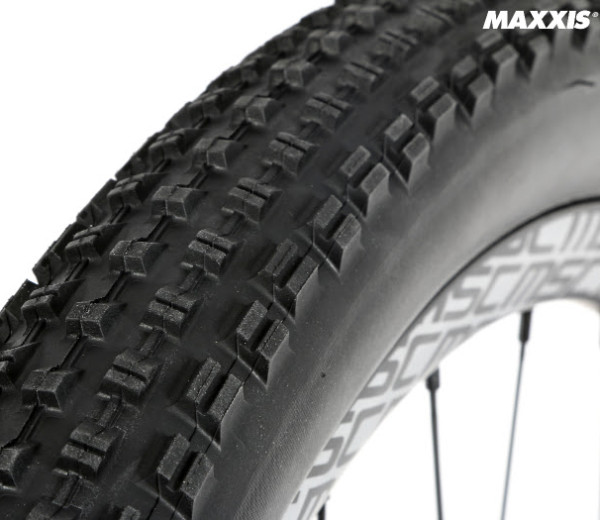 Maxxis Updates the Larsen Tire with Their New Race TT XC Tread - Bikerumor