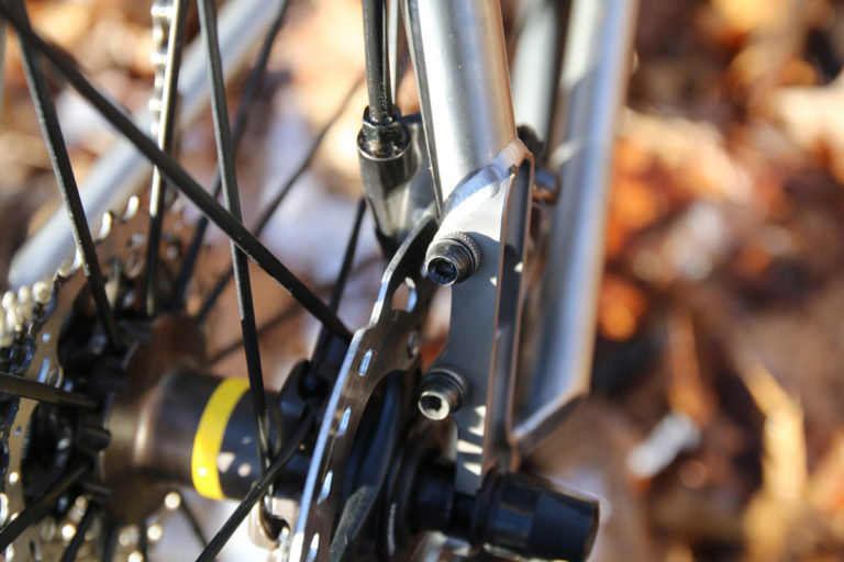 Review: Litespeed T3 Disc blends disc brakes, bigger tires, and ...