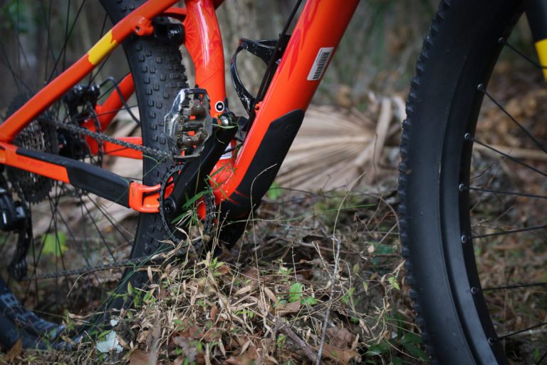 Salsa Deadwood SUS springs into 29+ w/ Split Pivot full suspension ...