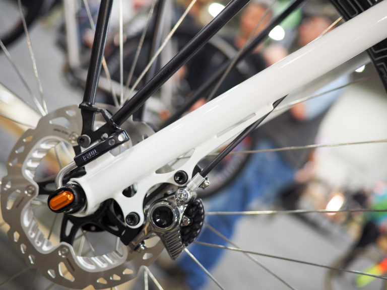 NAHBS 2017: Steve Potts rocks out with Ti pivotless suspension, Steel ...