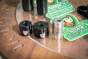 SOC17: Rock Shox x Abbey Bike Tools Suspension and dropper tools ...