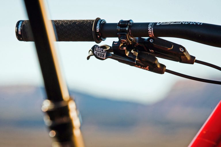 RockShox drops in with 1x friendly Reverb dropper seatpost remote ...