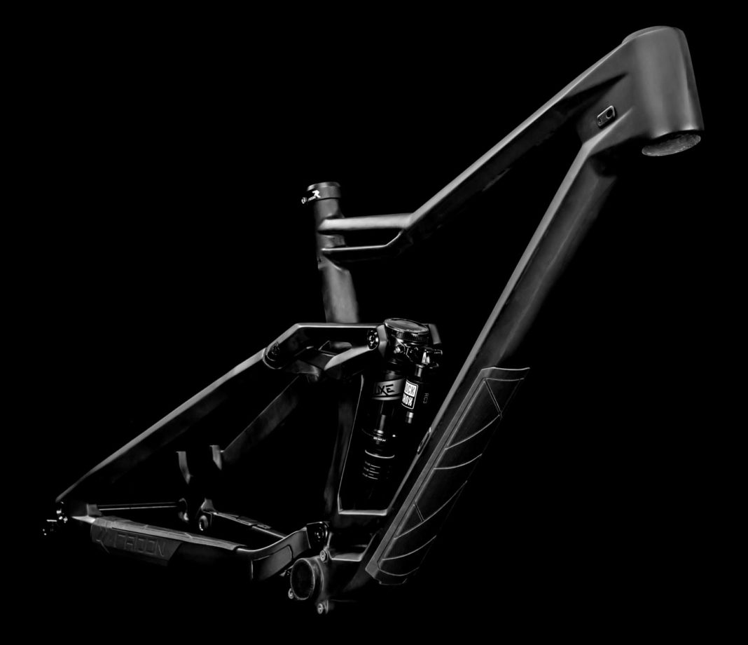Up close with the lightweight carbon 2018 Radon Jab enduro bike - Bikerumor