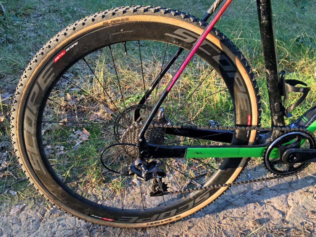 Review: Islabikes Greim Pro tubeless cyclocross tires grip everything ...