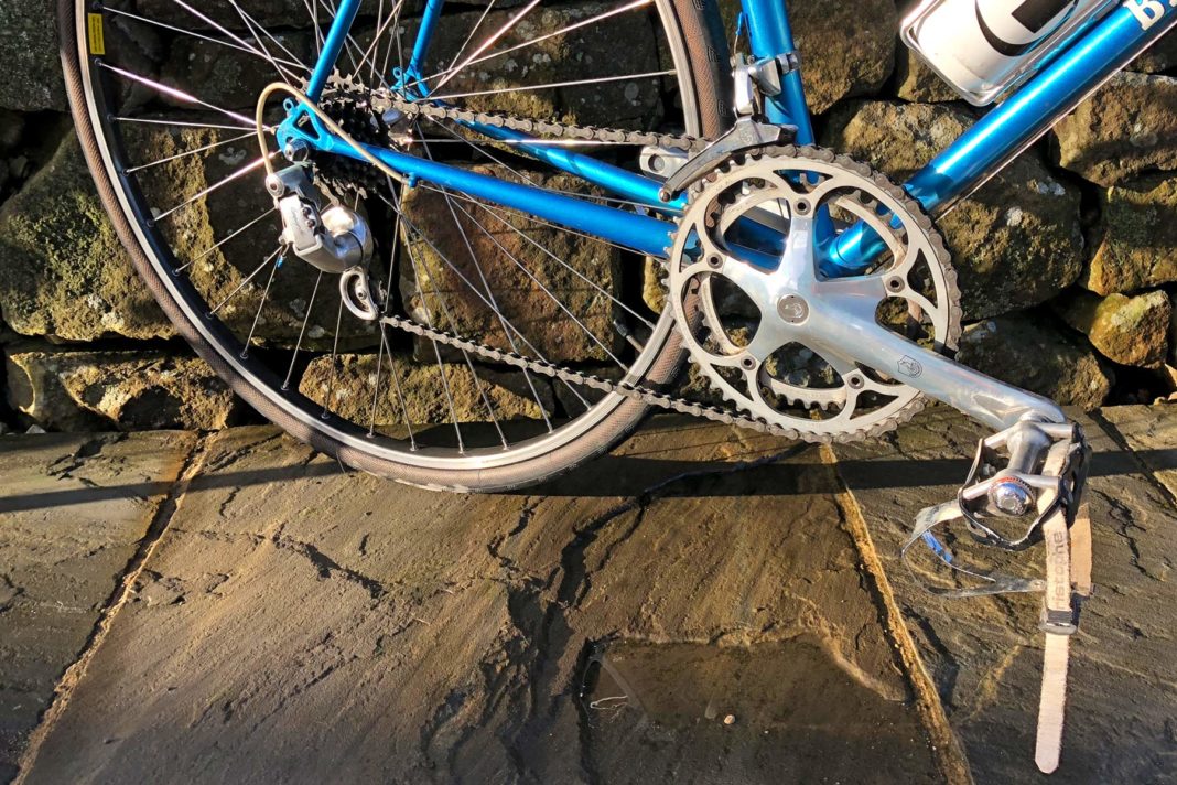 One Ride Reviews: modern Kinesis GF_TI Disc vs. classic lugged Rourke ...