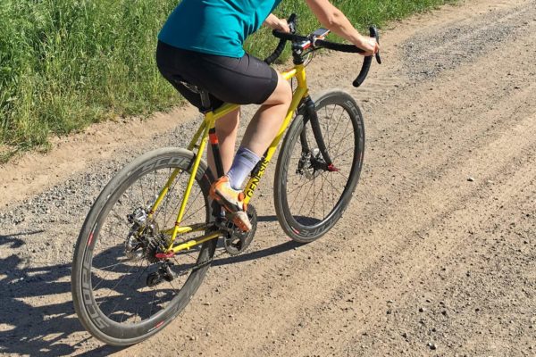 Review: Hitting all road surfaces on Scope R4D carbon tubeless wheels ...