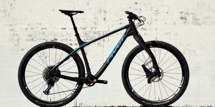 Project XC Race Bike: Pivot LES mountain bike & Lauf TR Boost fork ...