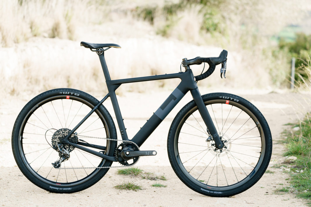 3t Exploro aero gravel bike goes flat mount with new frame & Fango LTD ...