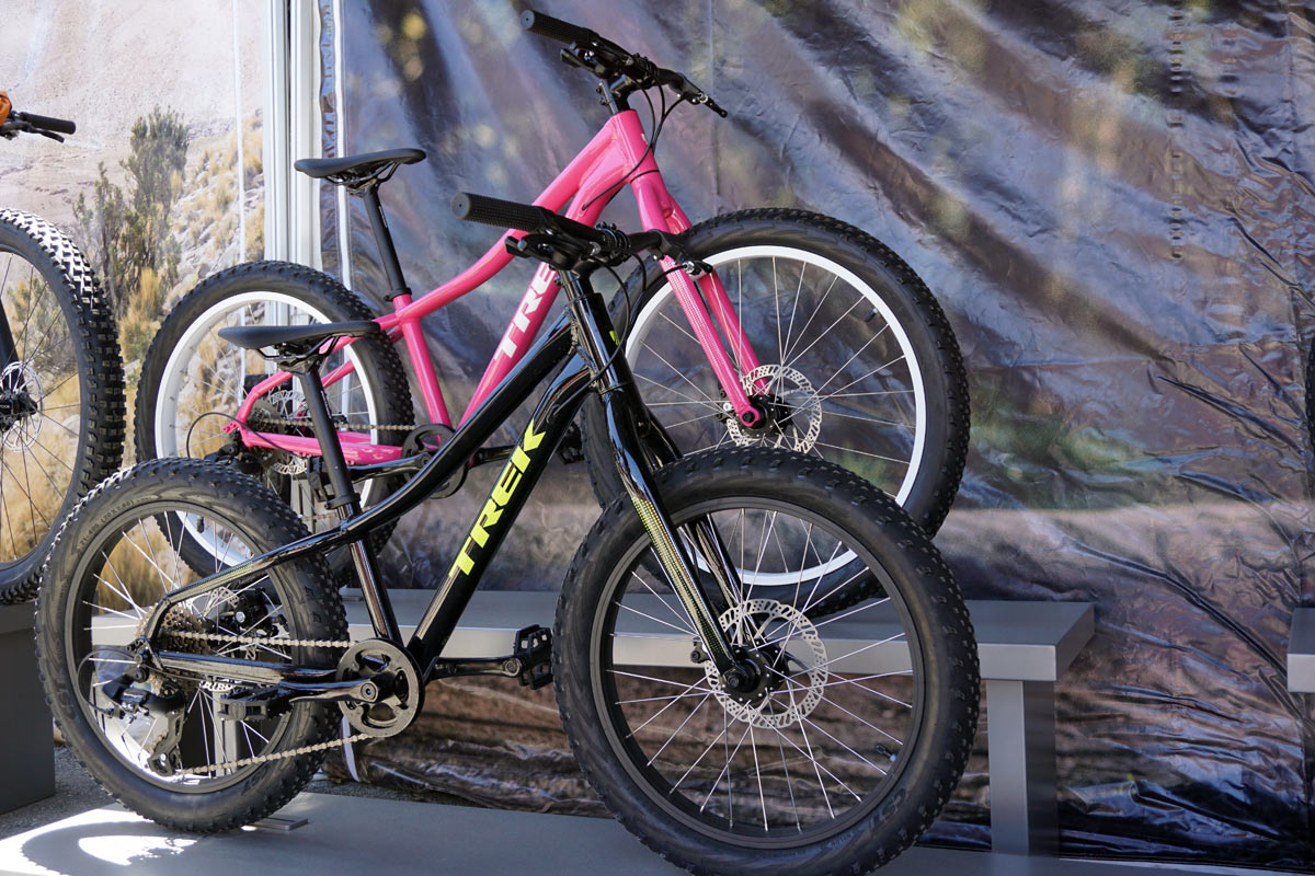 SOC18 Affordable New Trek Roscoe 20 24 Kids Mountain Bikes Roll Large SOC18 Affordable New Trek Roscoe 20 24 Kids Mountain Bikes Roll Large