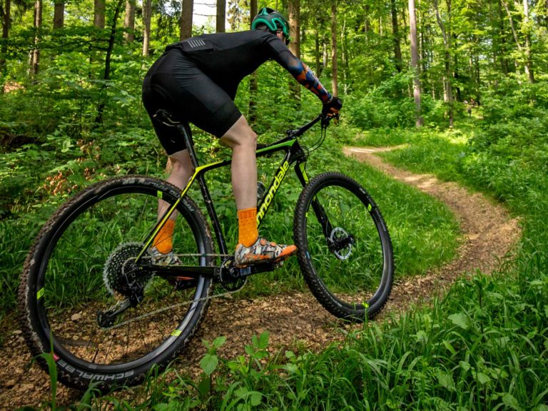 Spotted: New Cannondale SuperSix F-Si XC Mountain Bike with dropped ...