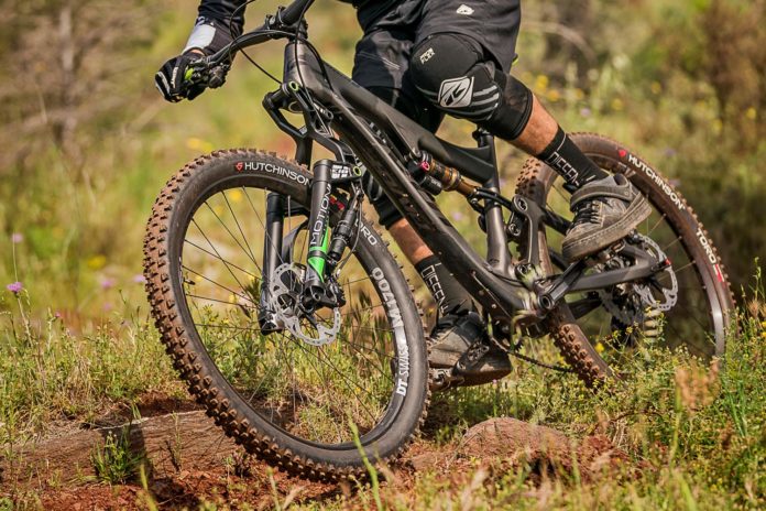 Motion slices 30% off unique E18 leaf spring, enduro mountain bike ...