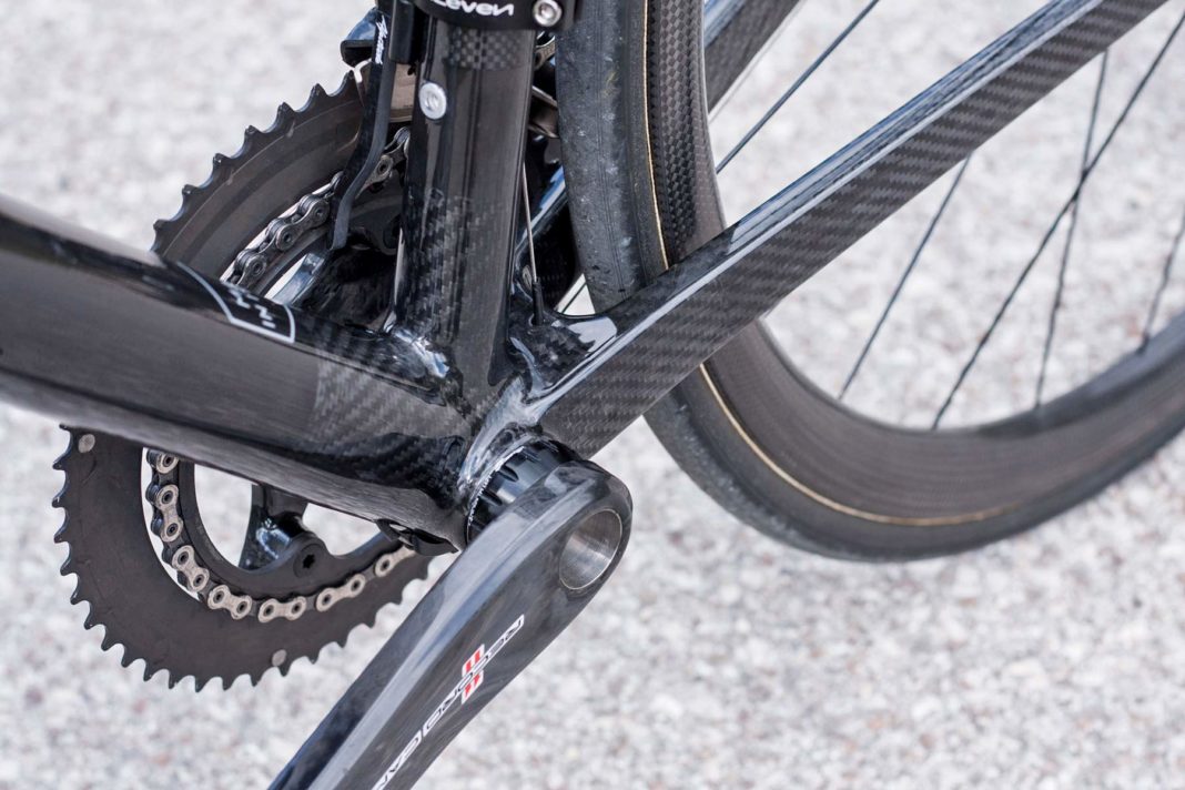 Werking carbon road bike goes Anormale, Alpitude Wahoo out-front mount ...