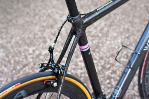 Werking carbon road bike goes Anormale, Alpitude Wahoo out-front mount ...