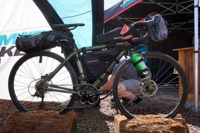 SOC18: Jamis upgrades steel Renegade Escapade gravel bike; plus 3VO ...