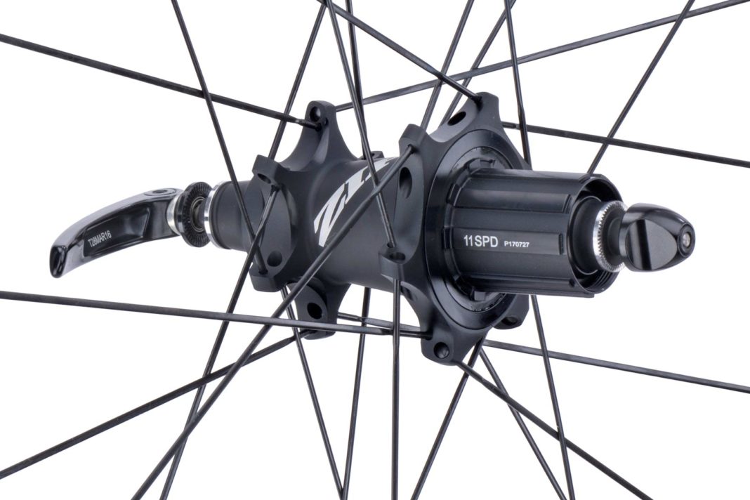 Zipp lightens up aero Firecrest clinchers, widens tubeless NSW ...