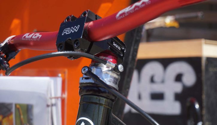 Trickstuff whips out a new hydraulic brake headset spinner - Bikerumor