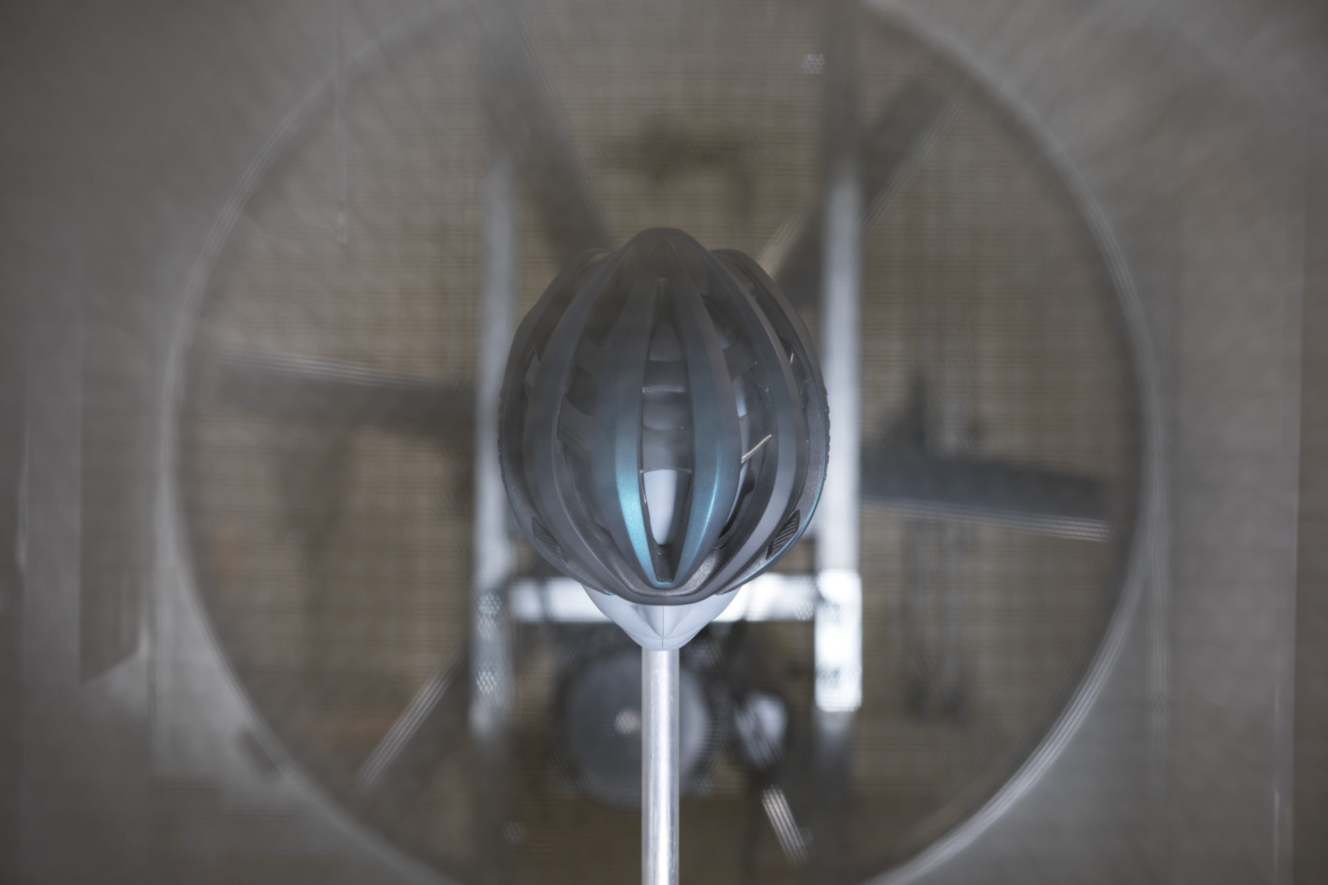 Hands On: Impressive Giro Aether cycling helmet brings MIPS Spherical ...
