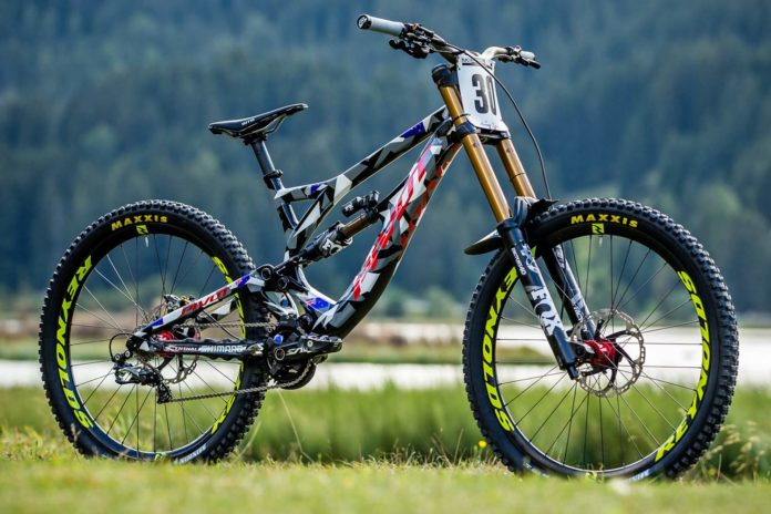 DH Worlds custom Part 2, all in the details: Kona, Pivot, Scott & YT ...