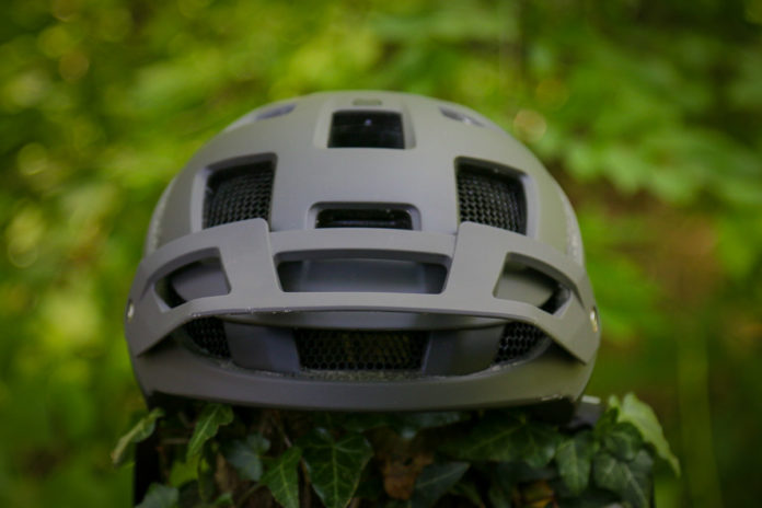 Review: Smith Forefront 2 offers more room, protection, & better ventilation - Bikerumor