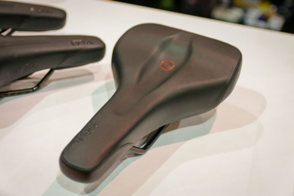 SQlab flexes w/ new 311 FL-X bars, moves with comfy 602 Infinergy ...