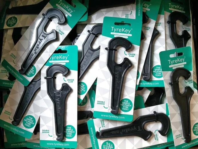 TyreKey no-pinch tire lever is an easier way to mount stubborn rubber ...