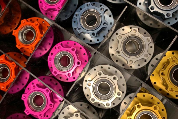 Superstar laces affordable wheels on new made-in-UK Road2 & V6 mountain ...