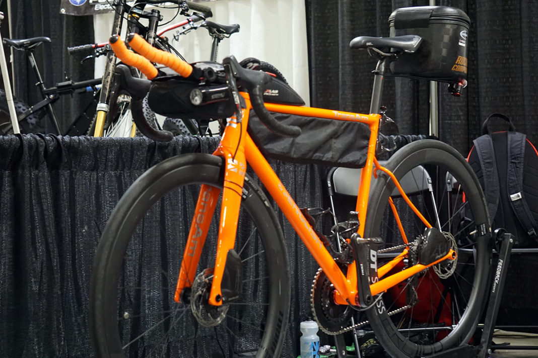 NAHBS 2019: English Cycles' modular one-sided road bike, travel bike ...