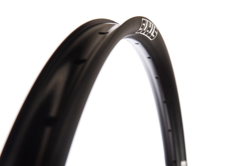 New Stan's NoTubes Flow EX3 enduro/DH rims tie together strength, air ...