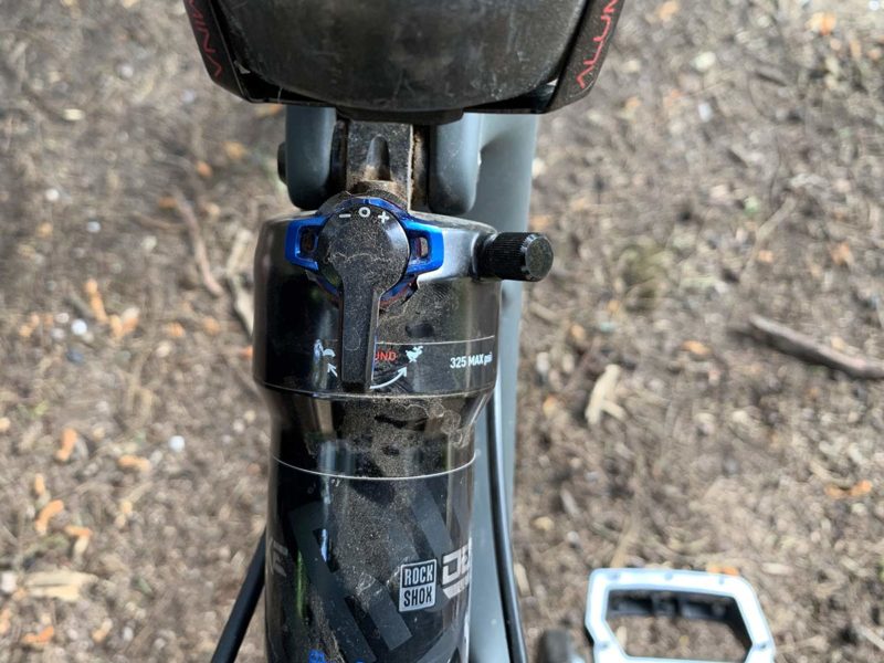 Rockshox Deluxe rear shocks get mega negative, more inline & better ...