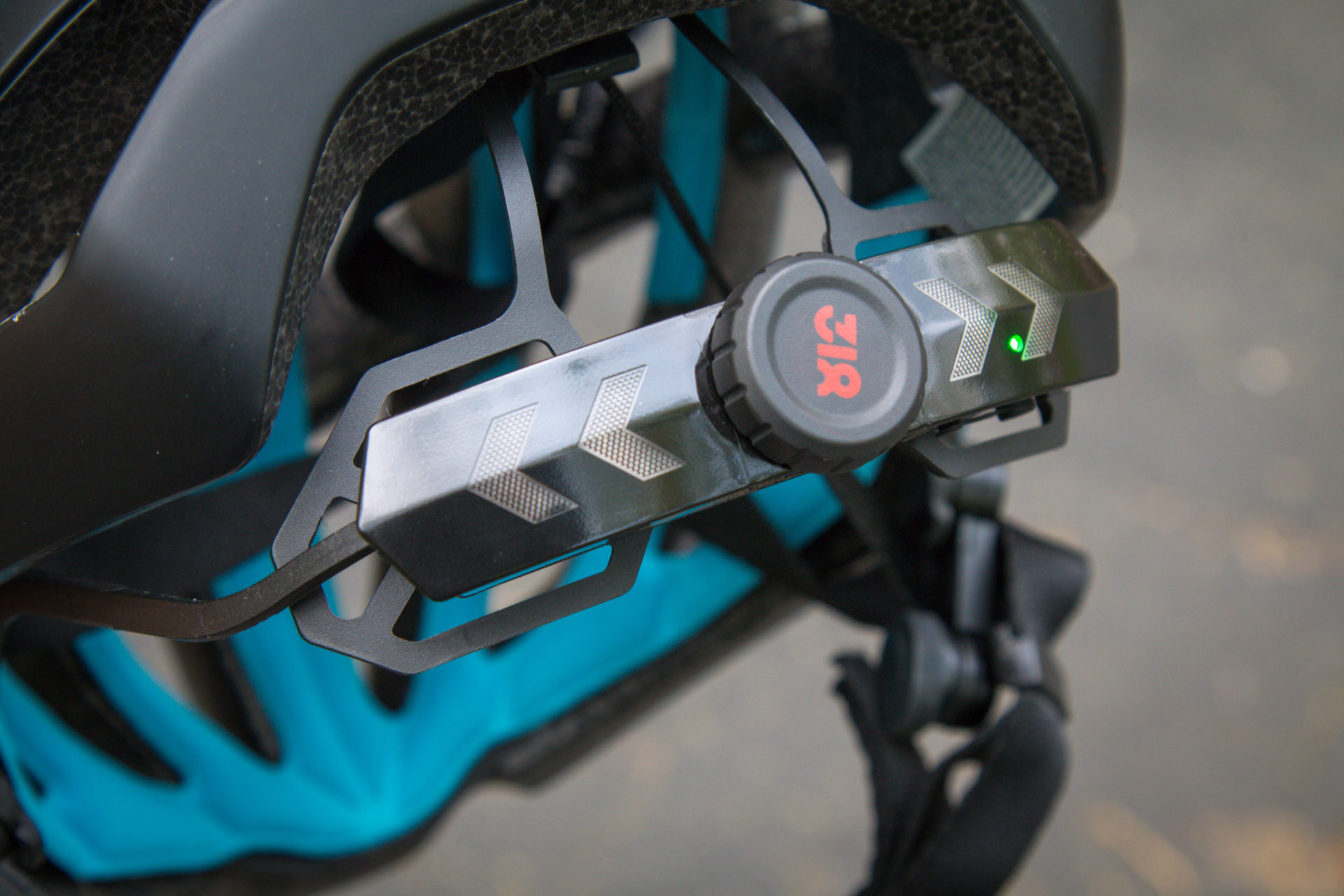 318 SH50 helmet transmits tunes & flashing lights w/ MARS smart ...