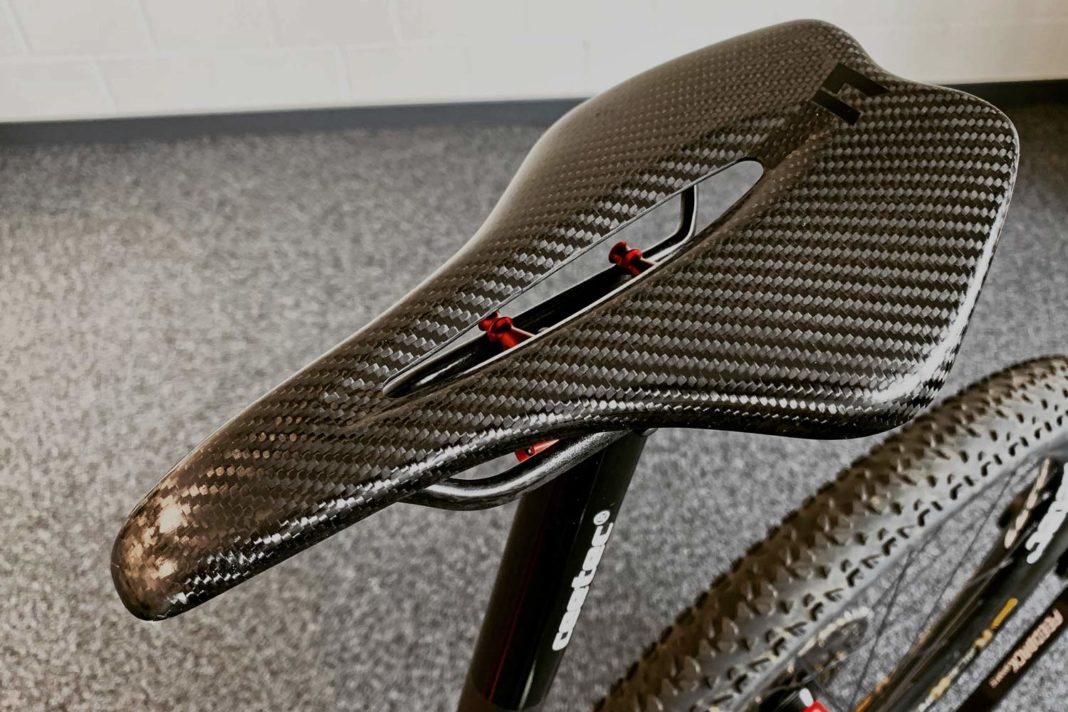 Ceetec C1 lays up ultralight Swiss-made full carbon, one-piece rail ...