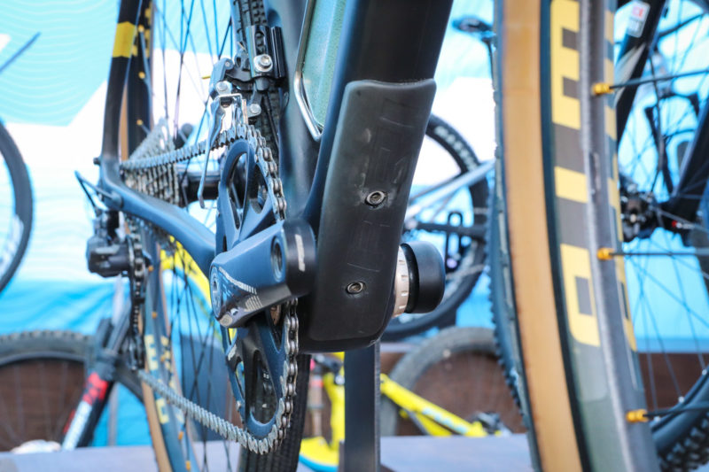 Fuji debuts Jari Carbon gravel bike & Transonic aero road bike - Bikerumor