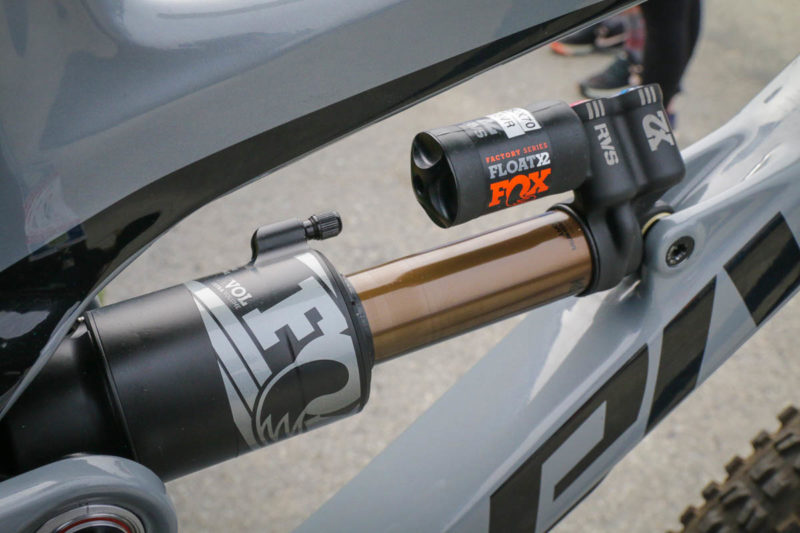 Pivot Phoenix 29 prototype DH bike makes an appearance, speeding up ...