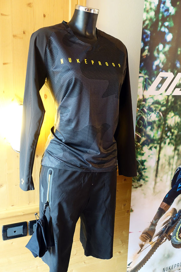 Nukeproof's wild 1997 Reactor mountain bike rebuilt, plus ARD tire ...