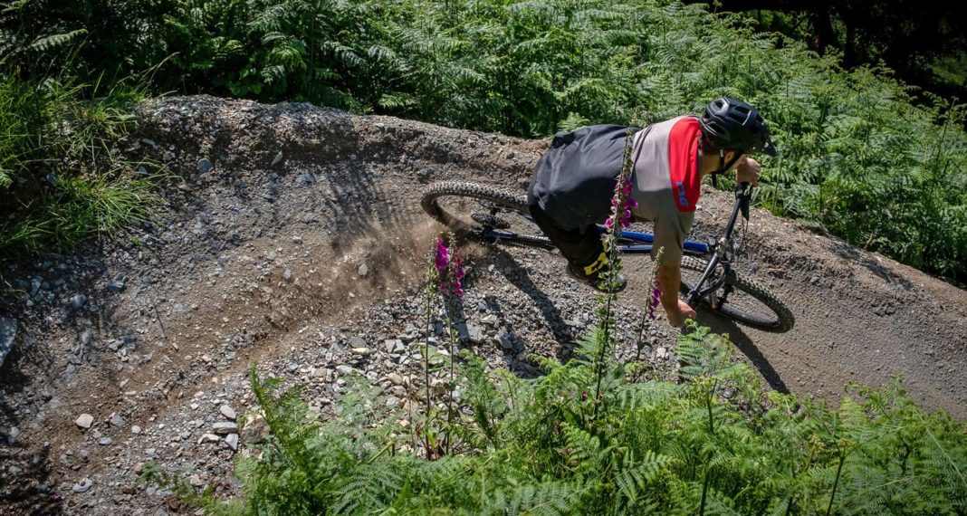 Identiti Mettle enduro bike gets a modern long & slack geometry ...