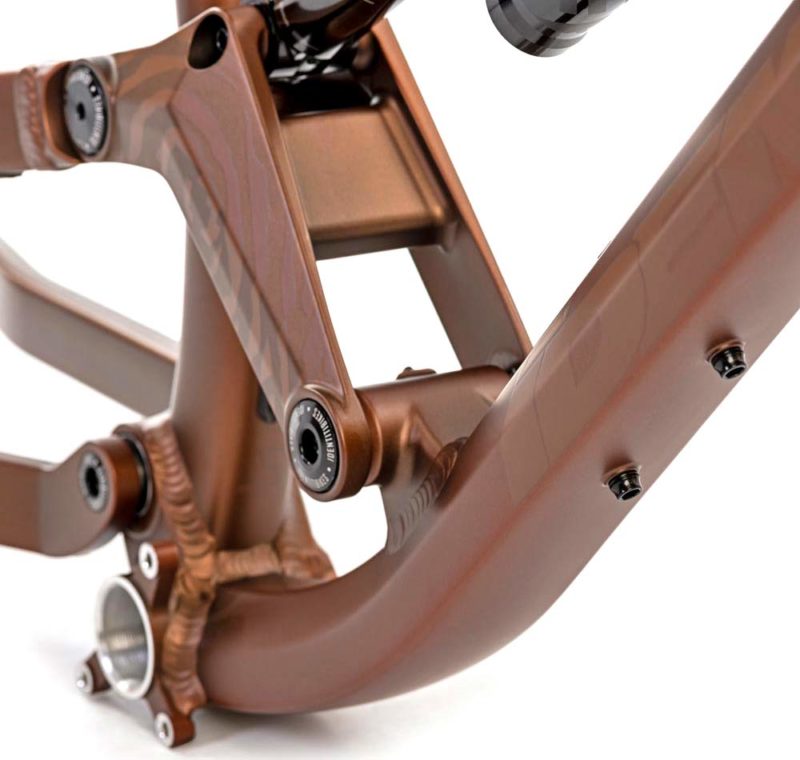 Identiti Mettle enduro bike gets a modern long & slack geometry ...