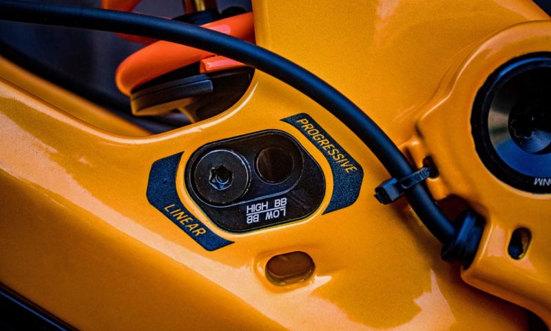 Scott Gambler Tuned goes all-in w/ light, integrated & adjustable ...