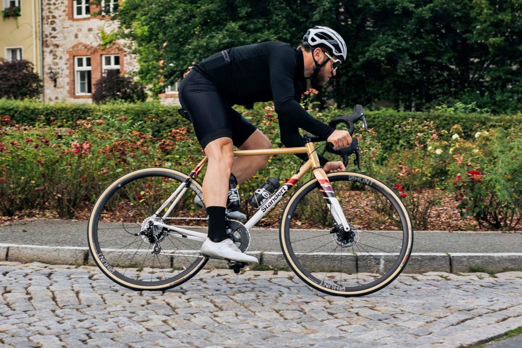 Standert Triebwerk Disc, a modern steel road bike so you can just ...