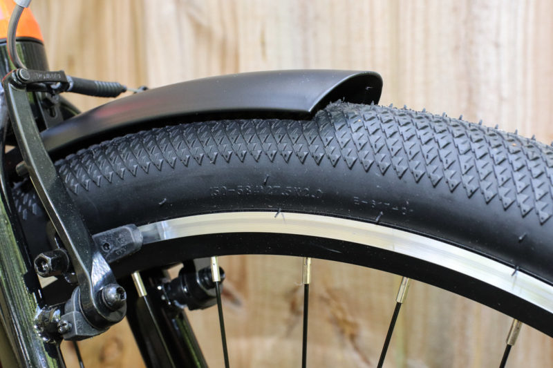 Review: Batch Comfort Bicycle keeps it simple with IGH, fenders & no ...
