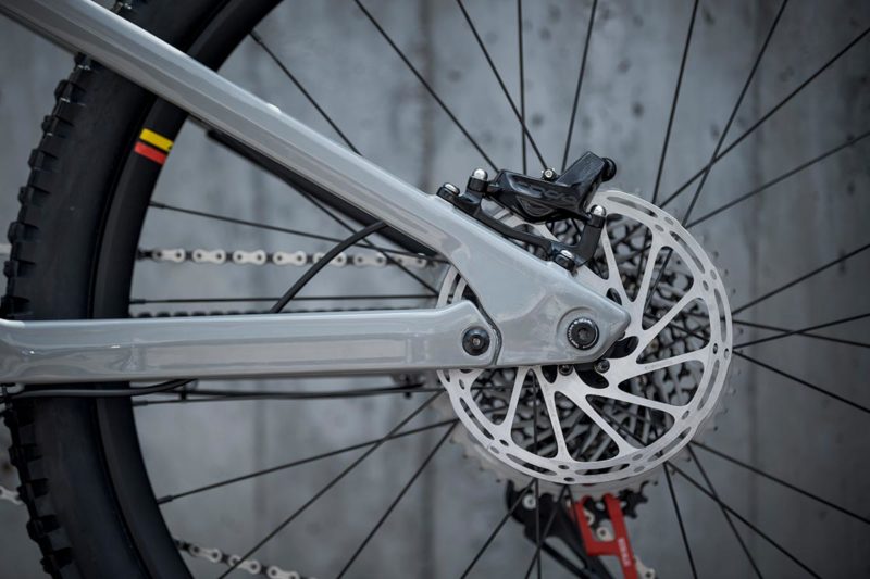 Coming in hot: The Nukeproof Reactor explodes onto the all-mountain ...