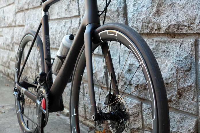 Review: HED Vanquish carbon aero road bike wheels quickly handle any ...