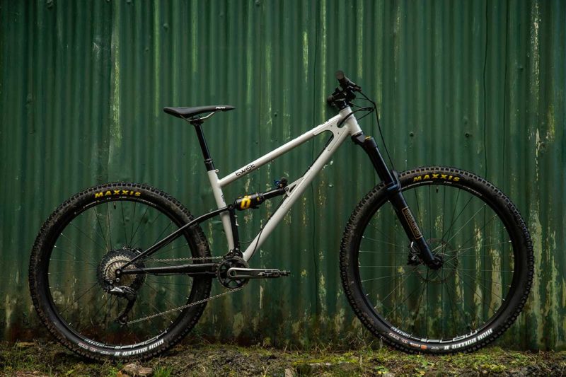 Starling Twist mullet enduro MTB with Murmur front triangle and Swoop ...