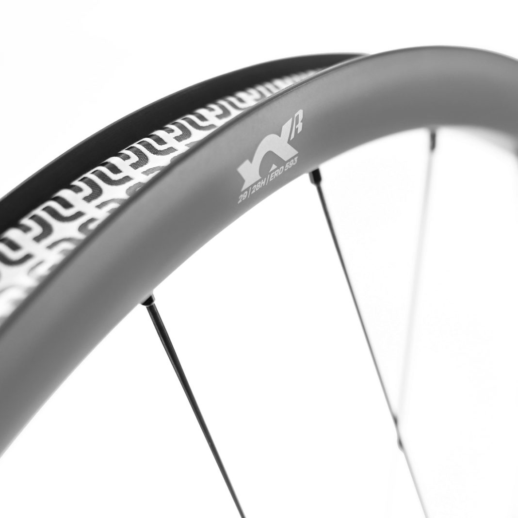 e*thirteen lace up new lightweight XCX wheelsets for XC, Trail mountain ...
