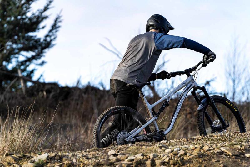 Bird Aether 7 short-travel trail bike touches down on terrestrial ...