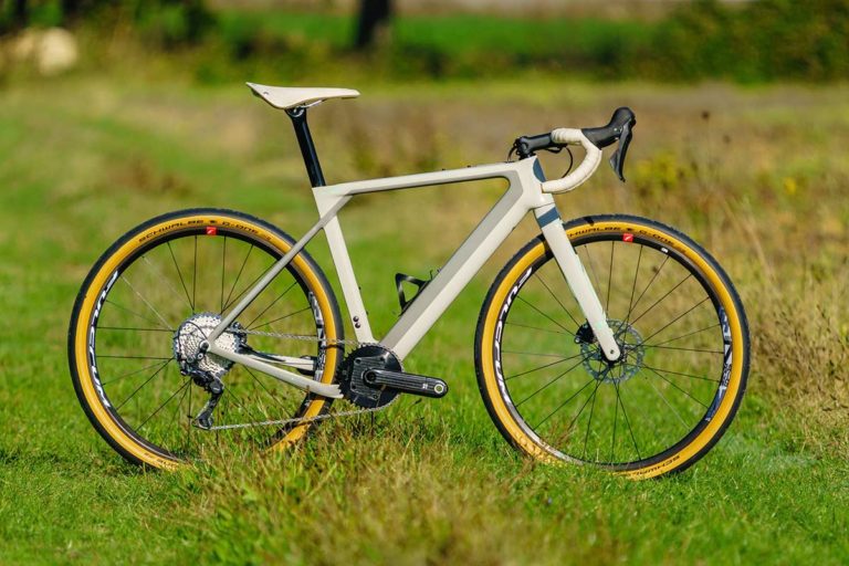 Buying a BMW? Pick up the special ed 3T EXPLORO BMW gravel bike while ...