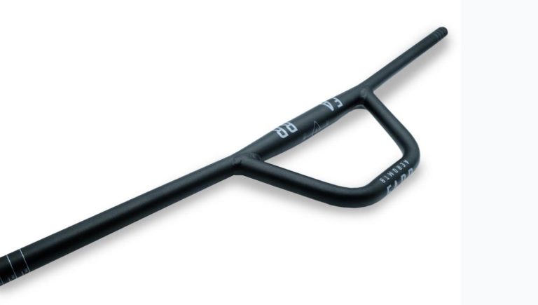 Farr Aero MTB Alloy Handlebar provides extra hand positions, room for ...