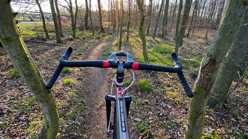 Review: Farr Arm Rests & Carbon Aero Bolt-On mini aero bars - Bikerumor