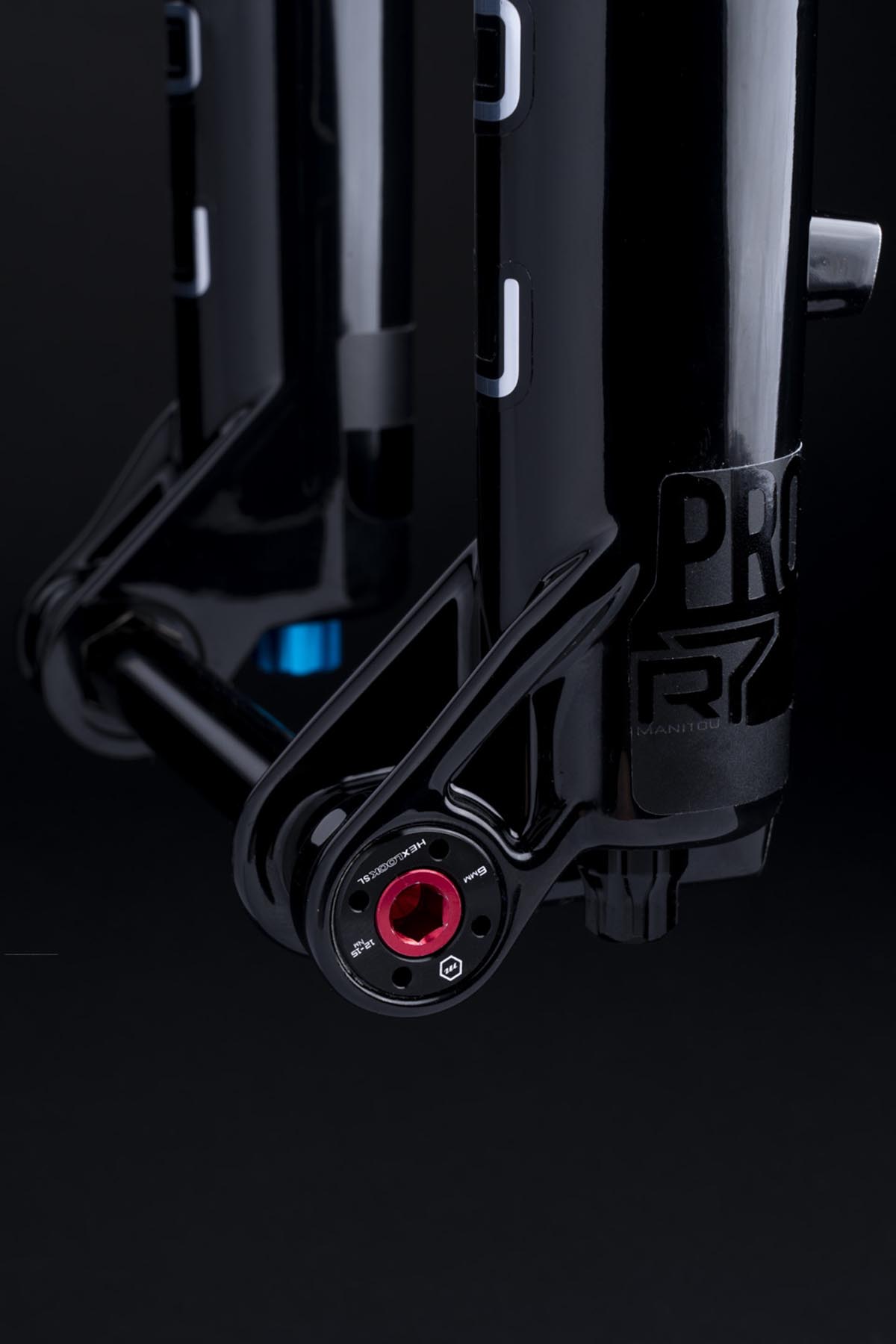 Hayes adds XC Collection w/ Manitou R7 Pro fork, Mara shock, SUNRingle ...