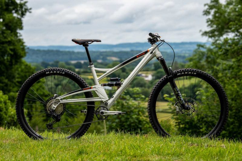 Orange Five EVO & Stage EVO: New trail bikes saying "Travel's for Show ...